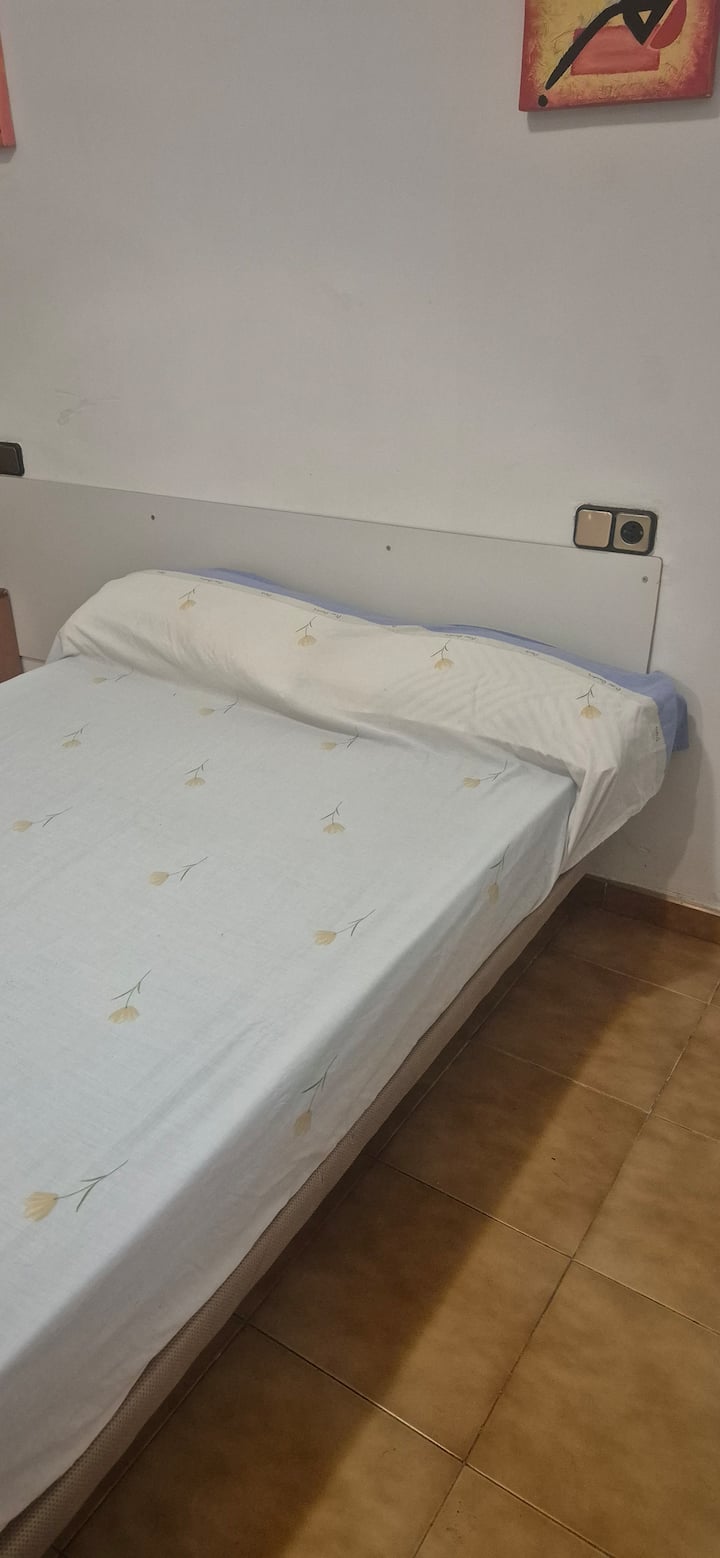 Habitación Doble
Para Personas
Solas Y Parejas - Castelldefels