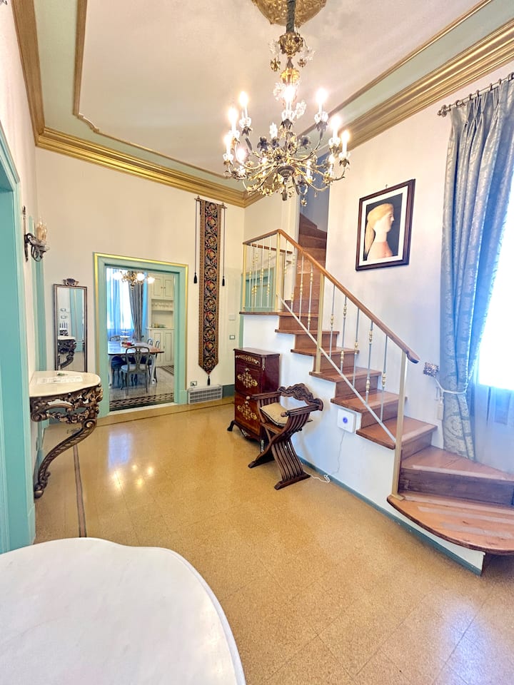 Florentine Penthouse With Duomo View - Florenz