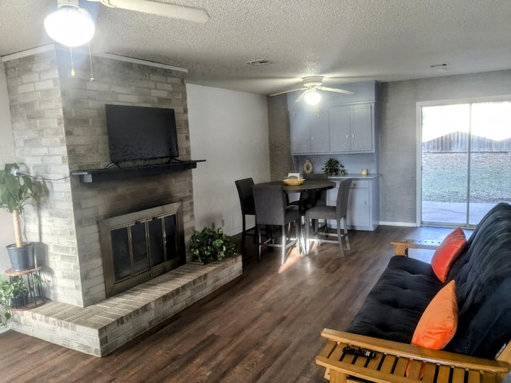 Game Day Getaway 1 | Walk To Osu | Prime Location - Stillwater, OK