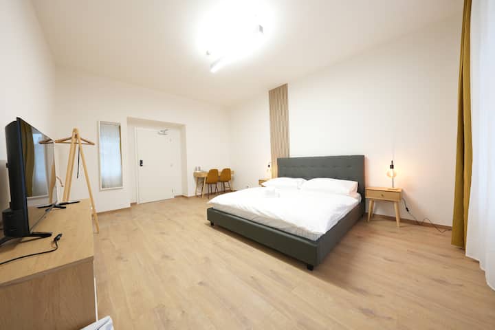 New Cute Room City Center - Praga