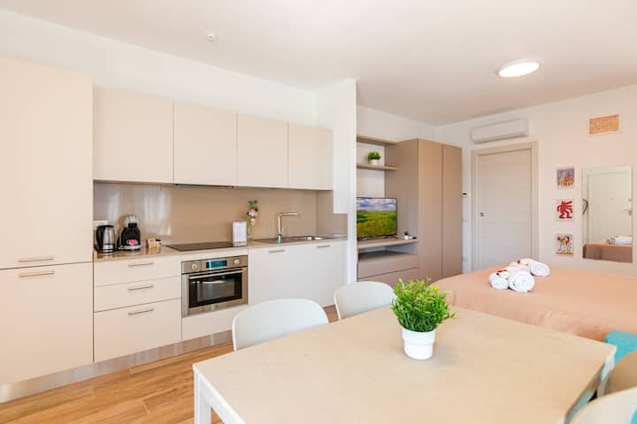 New Building - 900 M Leaning Tower - Private Park - Pisa