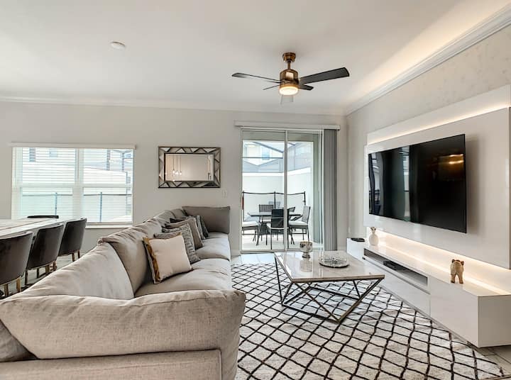 Epic Elegant Home W/free Water Park/ Disney10miles - キシミー, FL