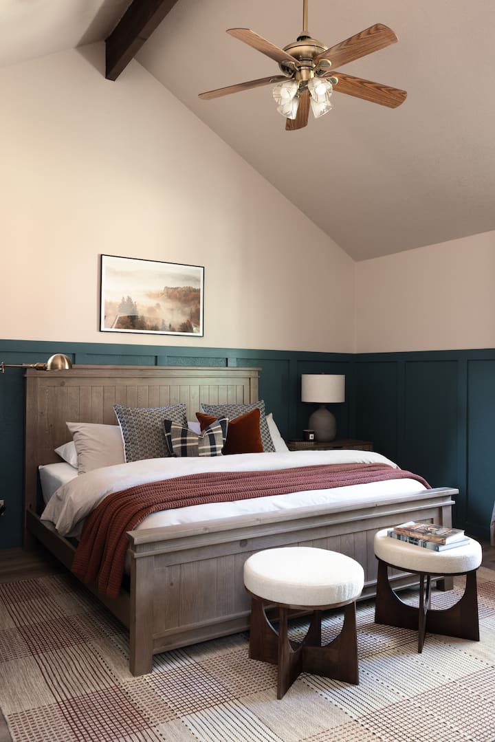 Family-friendly Entertainment + Gorgeous Backyard! - Flagstaff, AZ