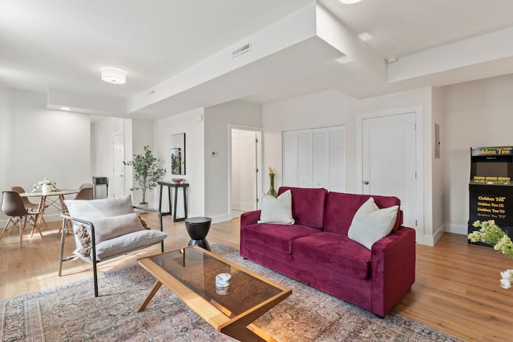 2br Soulard Apt—sleeps 10, Golden Tee Arcade Fun - St. Louis, MO