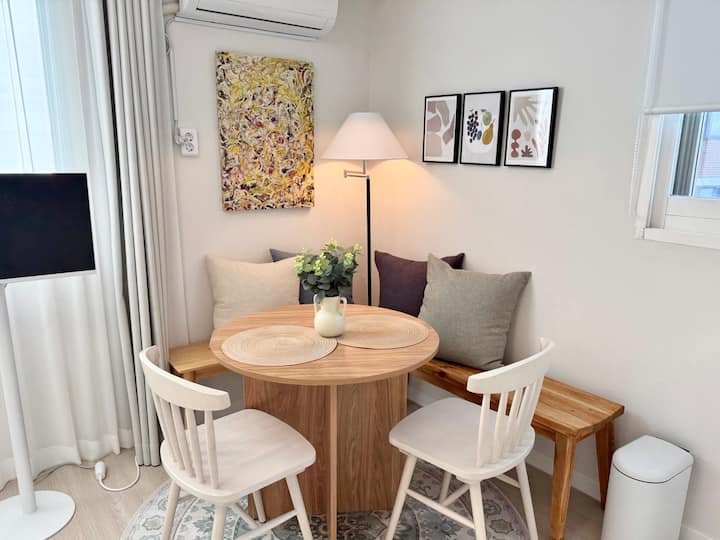 Breezy&bright Bedroom In Seoul, 6min Walk Subway - Séoul
