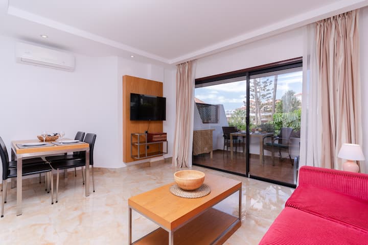 Cozy Holiday Home In South Tenerife - Tenerife