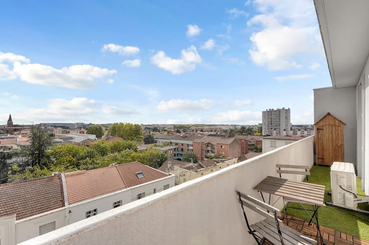 Appartement Vue Pyrénées - Proche Métro - Parking - Toulouse