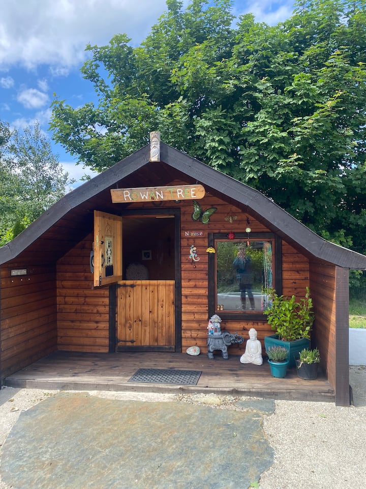 The Hideaway - Rowan Tree - Derry