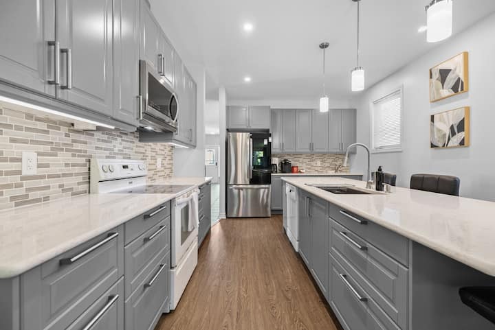 Executive Kanata 3 Bedroom With Hot Tub - Ottawa