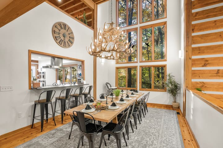 5500 Sq Ft Designer Home W Theater, Hot Tub, Sauna - 