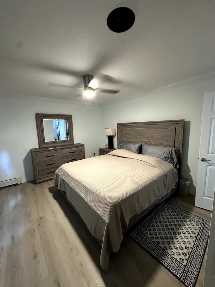 Luxurious Ground Floor Apartment In Spacious Home - Paterson