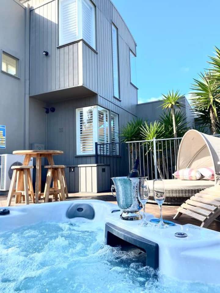 Sorrento Utopia | Spa, Spacious, Private! - Sorrento