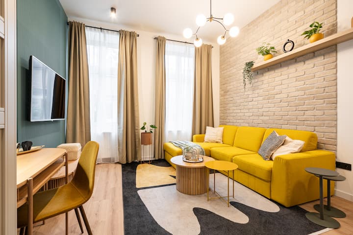 New! Downtown Bliss: A Homelike Haven - Budapest