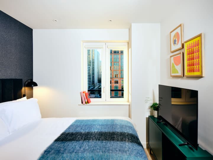 Brand New Studio In Canary Wharf - Waterloo Station - London