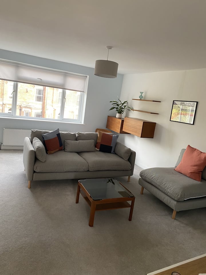 Three Bedroom House In The Heart Of Wivenhoe. - West Mersea
