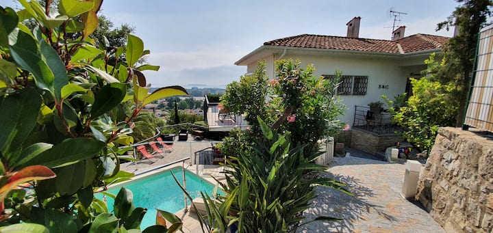 Villa 8 Pers. Face Mer, Piscine, Spa, Jardin - Mandelieu-la-Napoule