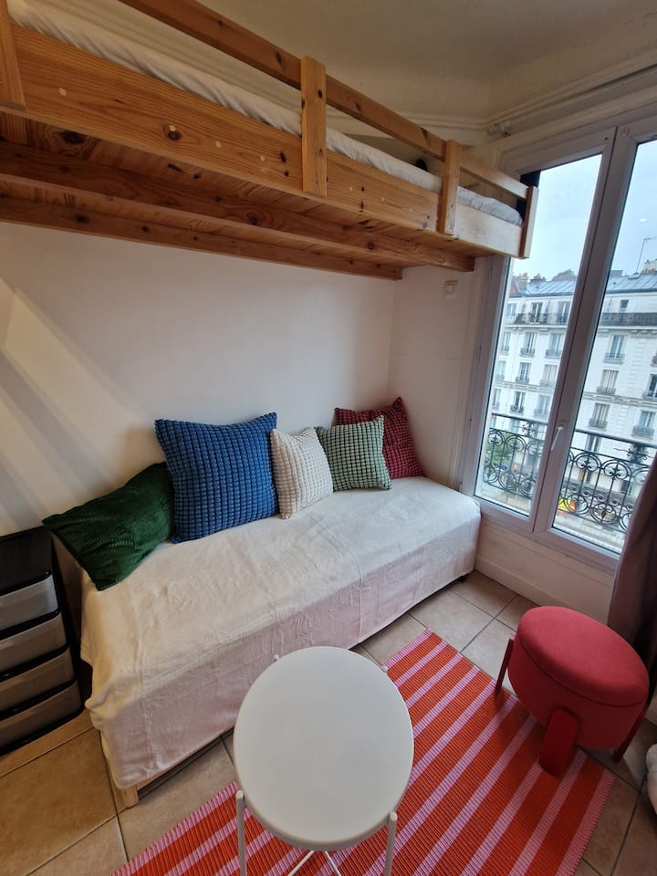 Petit Cocon Avec Vu Tour Eiffel - Paris