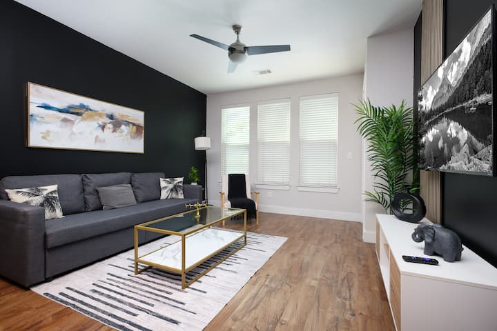 Cozy 1br W/ Gym, Parking, Near King Wms&towers - San Antonio, TX