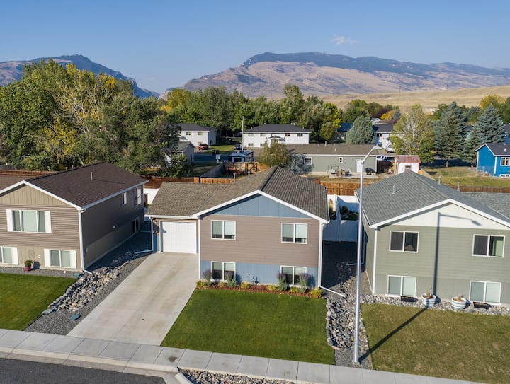 -:- Annie Oakley Inn -:- Walk To River/town - 3br+ - Cody