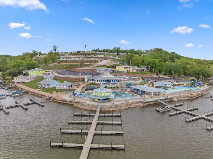 The Paloma Lakeview Villa On Lake Of The Ozarks - Gravois Mills, MO