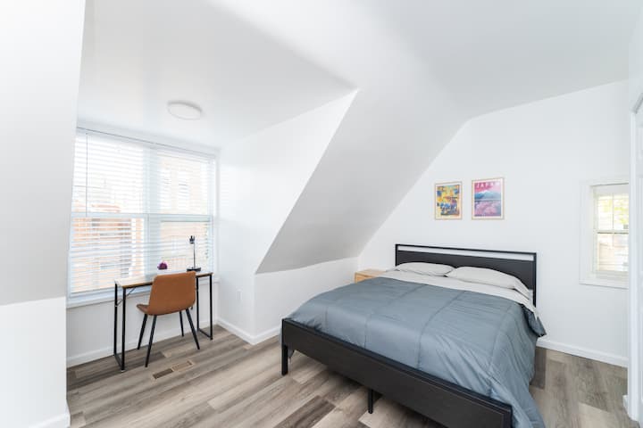Private Suite | Student & Medical Professionals R7 - Pittsburgh, PA