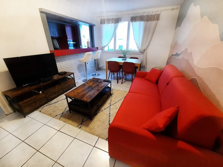 ÉVasion - Appartement 6 Prs, 2 Ch, Avec Balcon - Dijon
