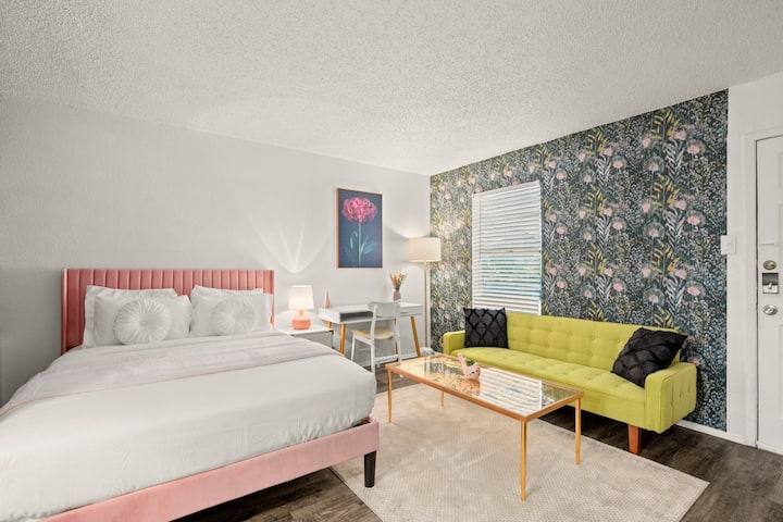 Close To Acl Fest & F1 ~ Free Parking ~ Fast Wi-fi - Austin, TX