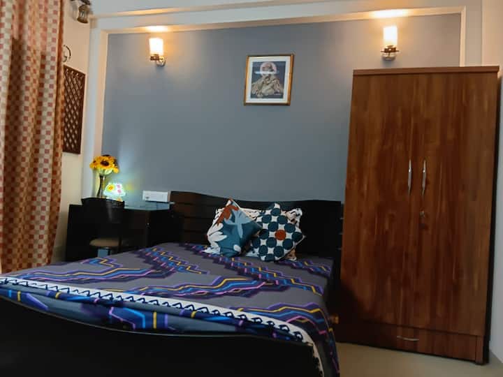 Bedroom With Balcony And Rooftop In Gurugram - Gurgaon