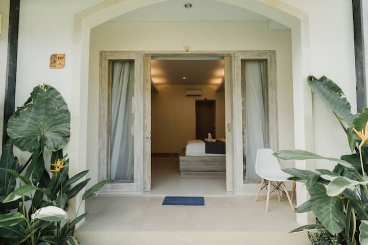 Tropical Room In Seminyak With Pool - Seminyak