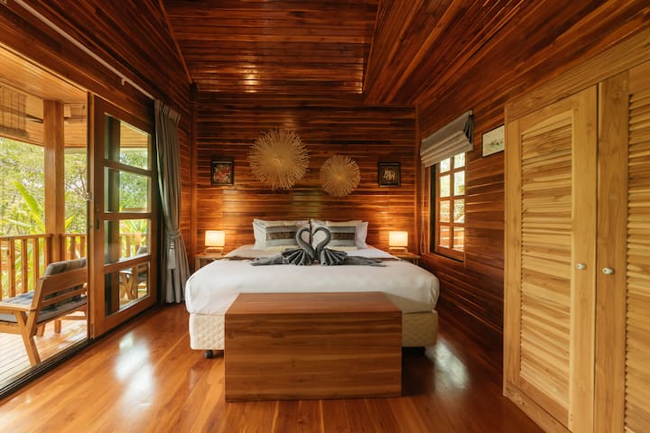 Samui Blue Bird - Poolside Bungalow Near The Beach - Ko Samui, Thailand