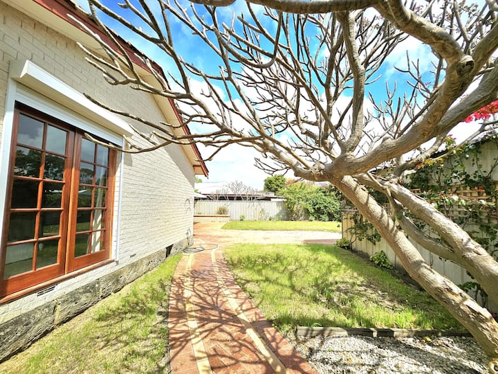 Perfect Family & Friends Escape - Rockingham