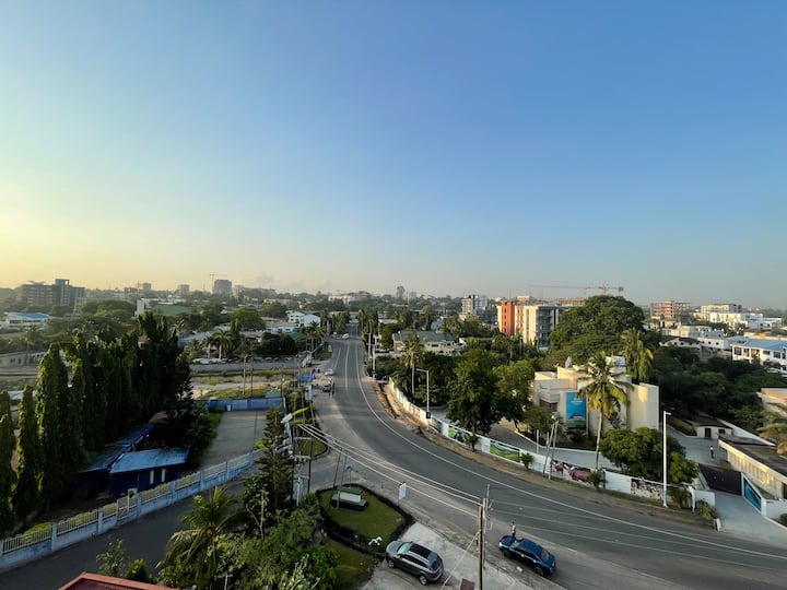 Bright & Airy 2br |Nr Airport| Great View - Ghana