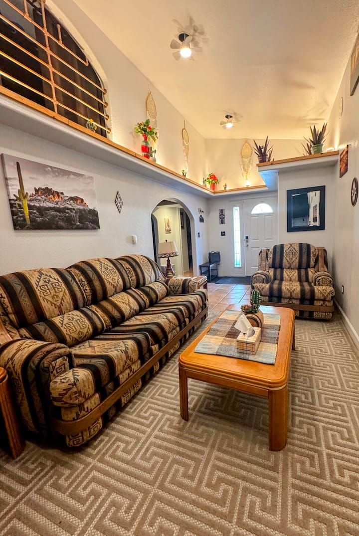 Desert Charm At The Chey Town Hideout - Wyoming