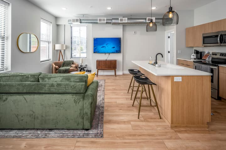 Otr Tql+sleeps 4ppl+king Bed+$ Private Park+2nd Fl - Cincinnati