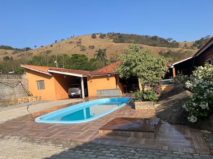 Edícula Com Piscina 2 Quartos Em Joanópolis Sp. - Extrema