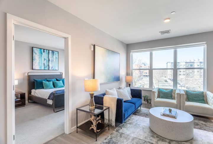 Luxurious 3br Apartment W/ Parking, Pool & Gym - New Haven, CT