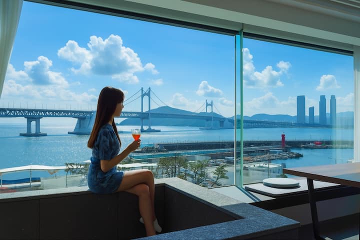 광안리 오션뷰
빌라드브릿지 플레티넘룸 
(기준2인, 최대8인 기준인원 추가금 현장결제) - Busan