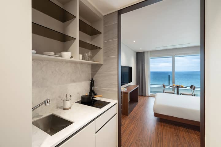 Ocean View, Night View - Sokcho-si