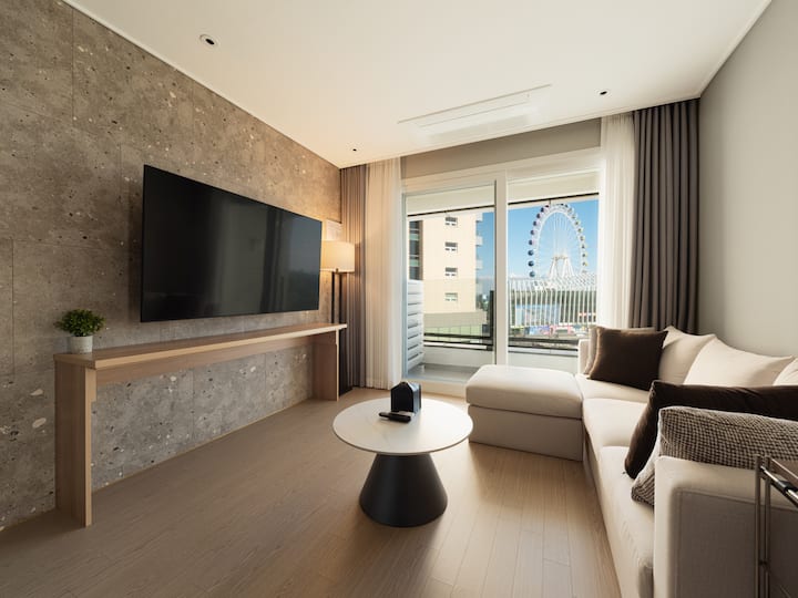 Two Rooms, Family Trip - Sokcho-si