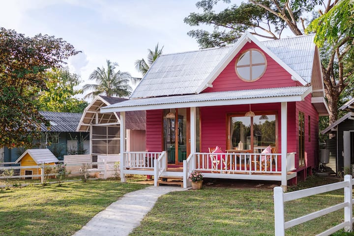 Luxury Farm House Family Loft - Sheep - Mae Hong Son