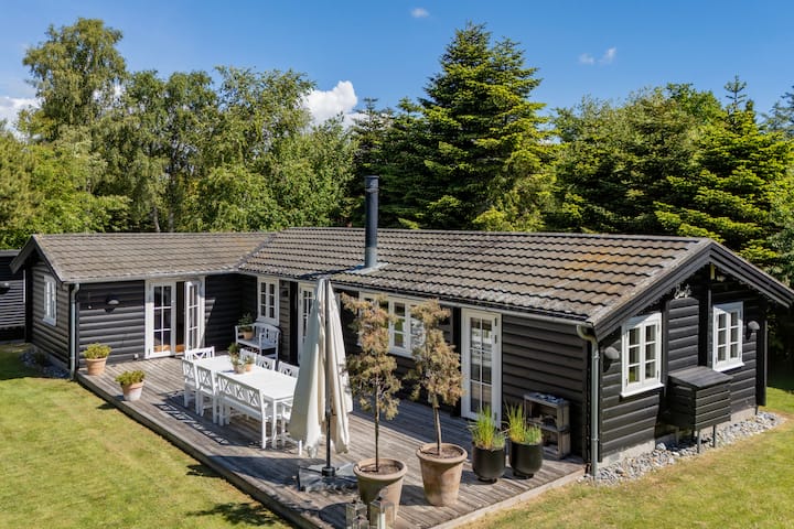 Charming Log Cabin At Marielyst 500 M. From Beach - Denmark