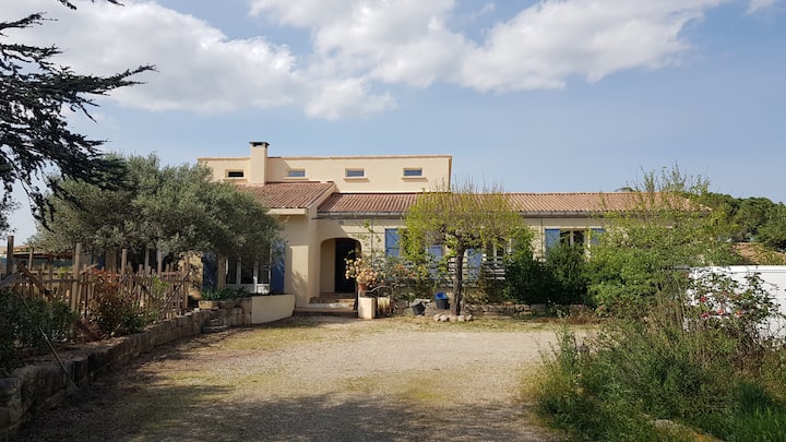 Chambre La Manade - Saint-Gilles, France