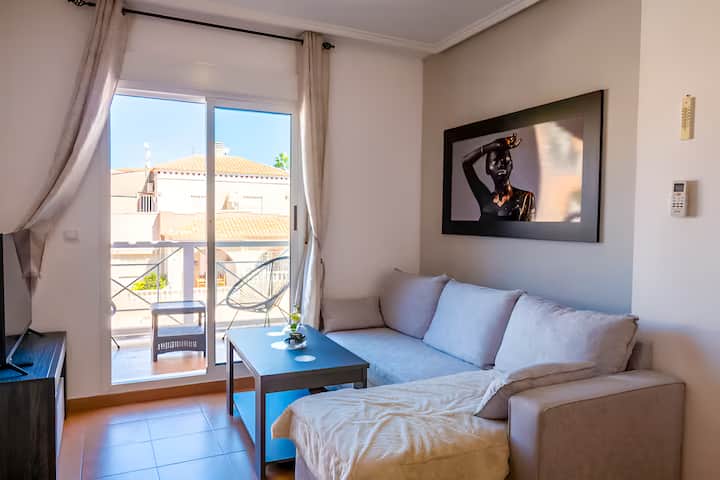 Elegant Apartment, Pool, Roof Terrace & Sea View - Torrevieja