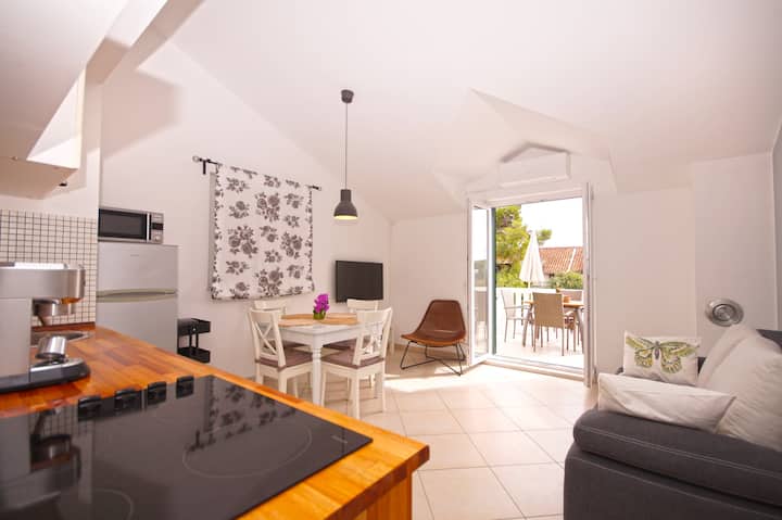 Neu-fewo 1 In Strandnähe - Pirovac