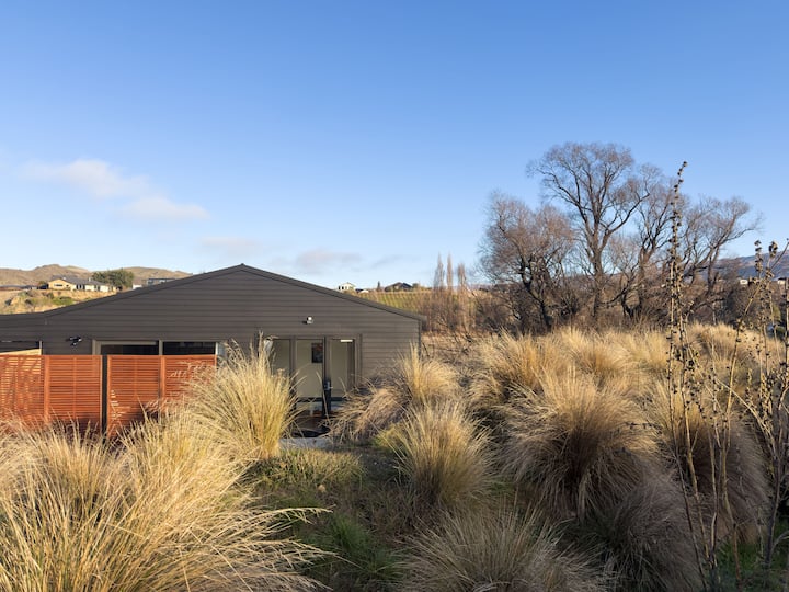 Private Spacious Bannockburn Guesthouse - Cromwell, New Zealand