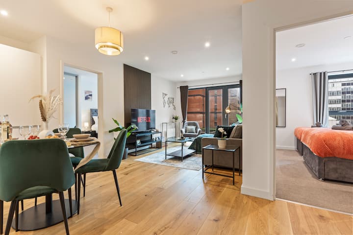 30% Off | Contractor, Family, Relocators, Parking - 