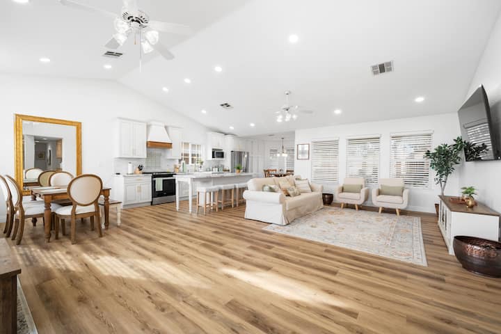 Nw Gem! Family/work Haven By Parks,dining &Freeway - Bakersfield, CA