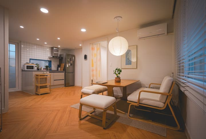 Stay415/강남역3정거장/서울역
/방배역3분/아늑한3룸/단독전체사용/감성스테이/호텔침구 - 