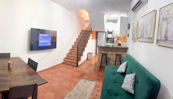Casa Del Mar: Estepona Charming 3bd House @ Beach - Estepona