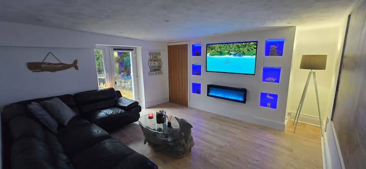 Welcome To The Beach House! - Colwyn Bay